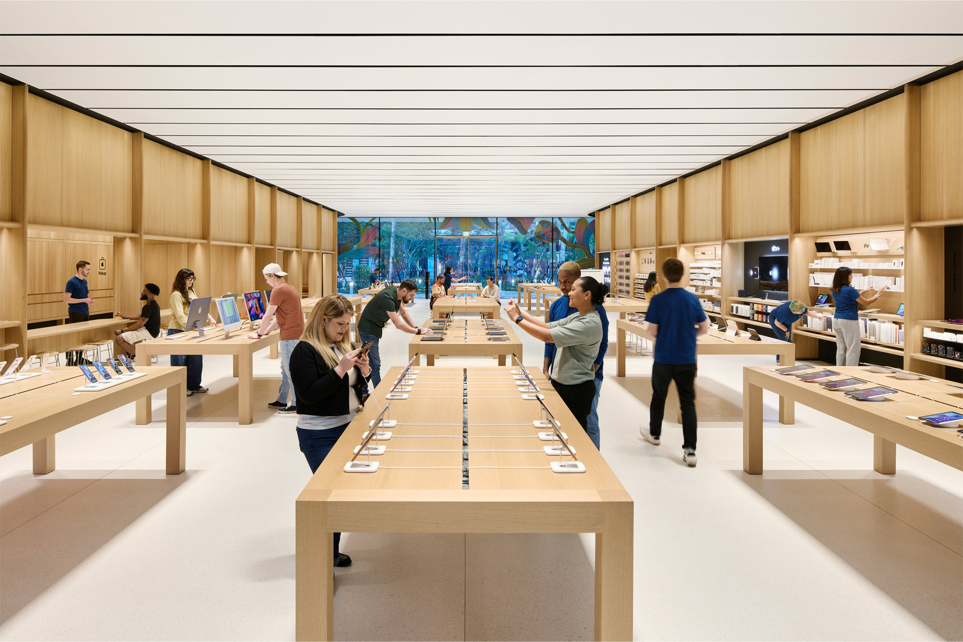 Apple 迈阿密 Worldcenter 零售店定于 1 月 24 日（星期五）在迈阿密市中心开幕 - Apple (中国大陆)