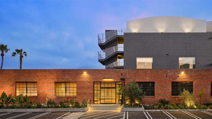 全新 Apple Pacific Centre 零售店在温哥华开幕 - Apple (中国大陆)