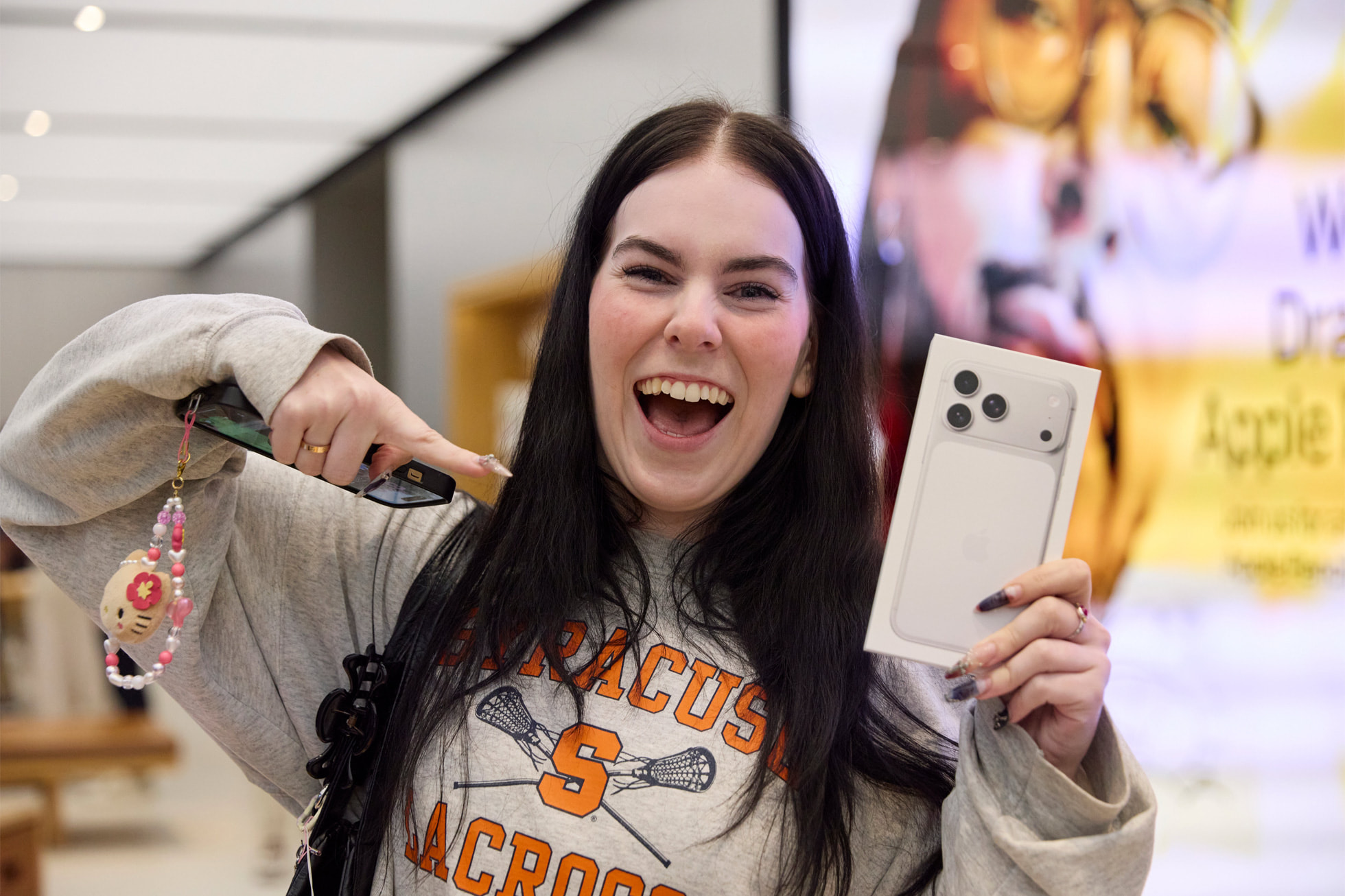 最新款 iPhone、Apple Watch 和 AirPods 在 Apple Store 零售店正式发售 - Apple (中国大陆)