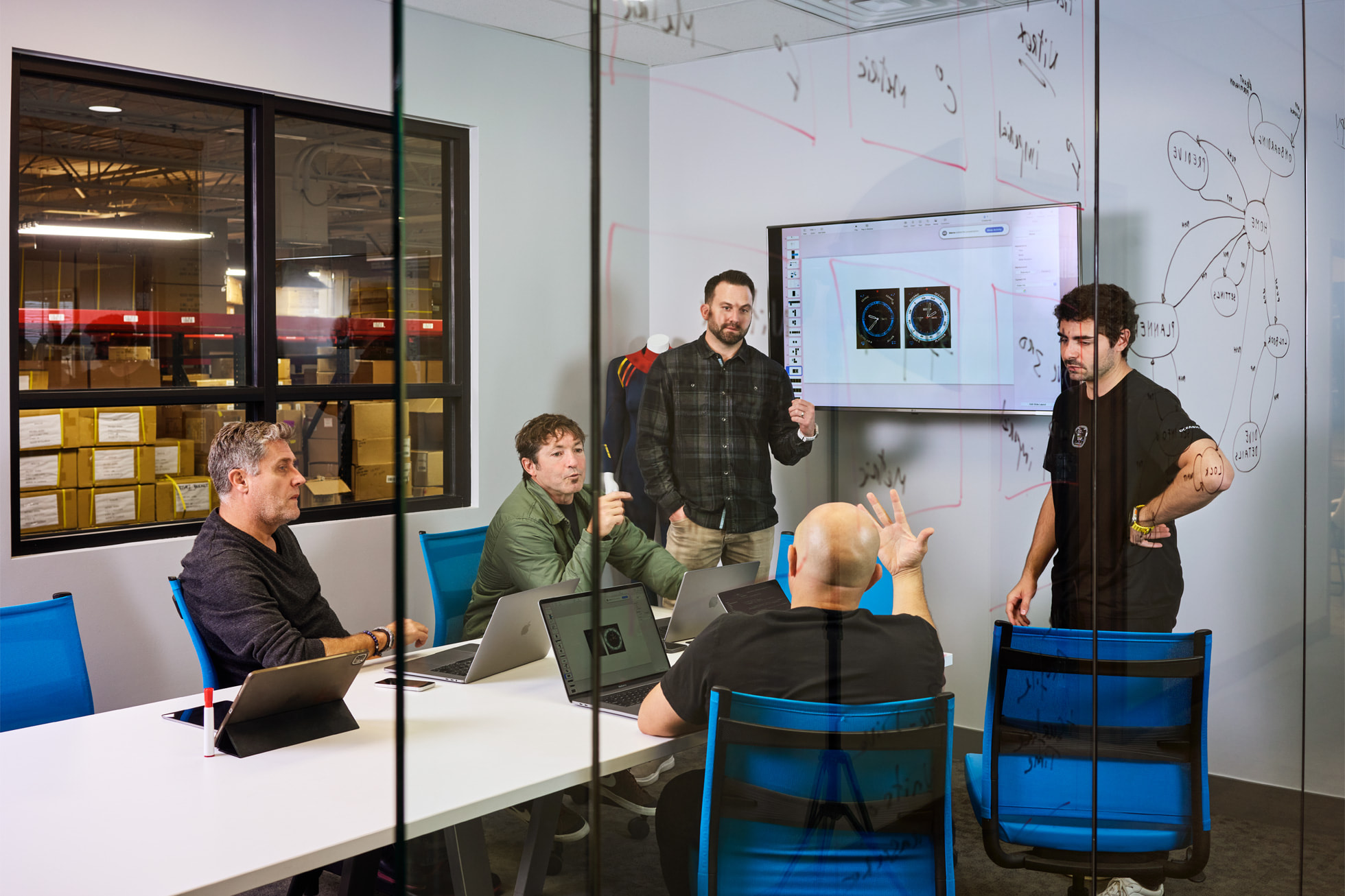 Oceanic+ app 与 Apple Watch Ultra 伴你探索海底世界 - Apple (中国大陆)