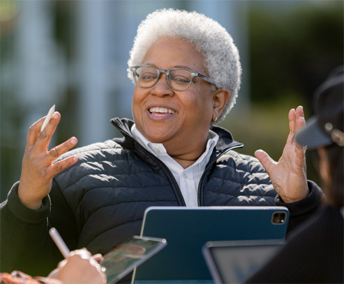 教育 - 高等教育 - Jessica Herring-Watson - Apple (中国大陆)